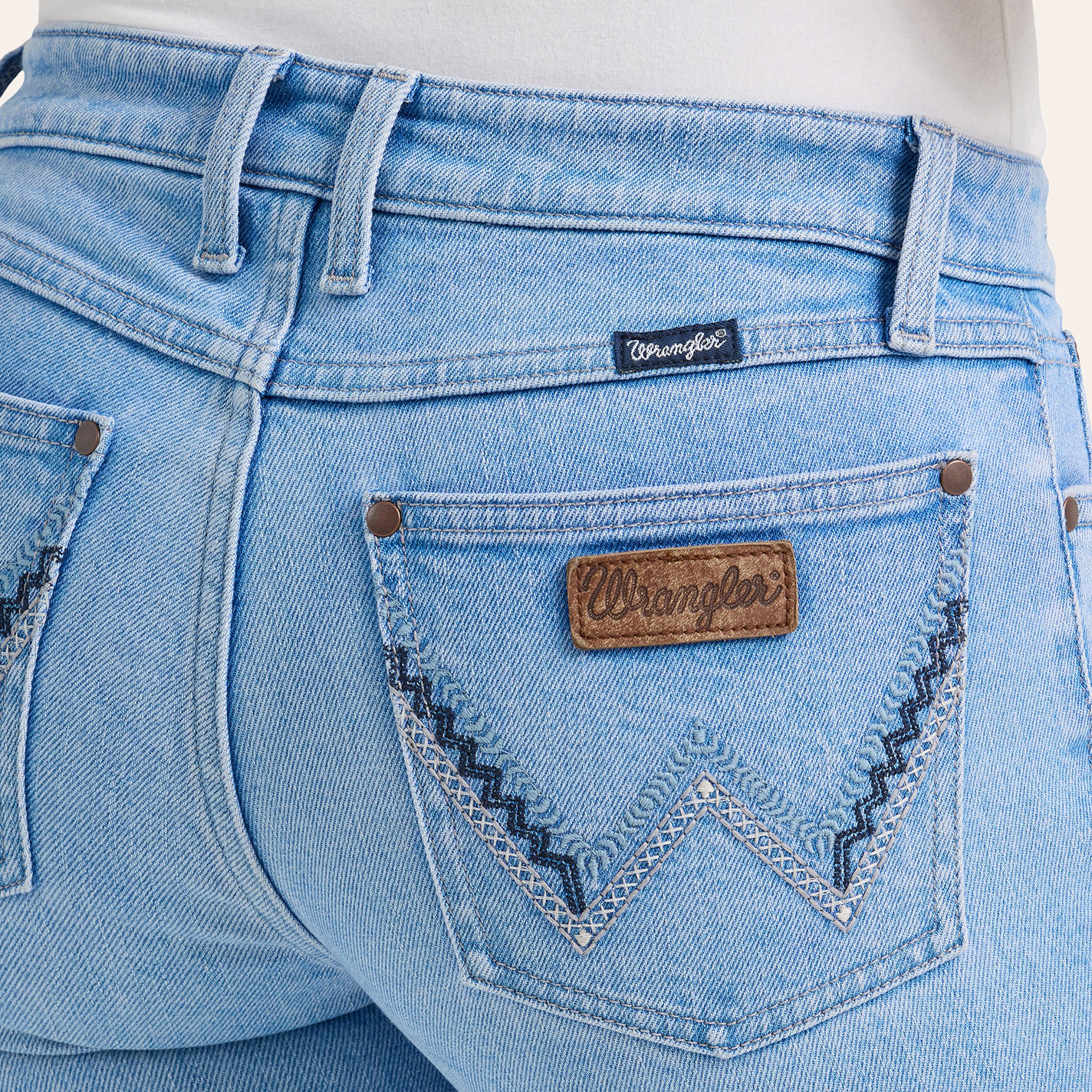 Wrangler Women’s Kai Light Wash Retro Mae Mid Bootcut Jeans - Cavender’s
