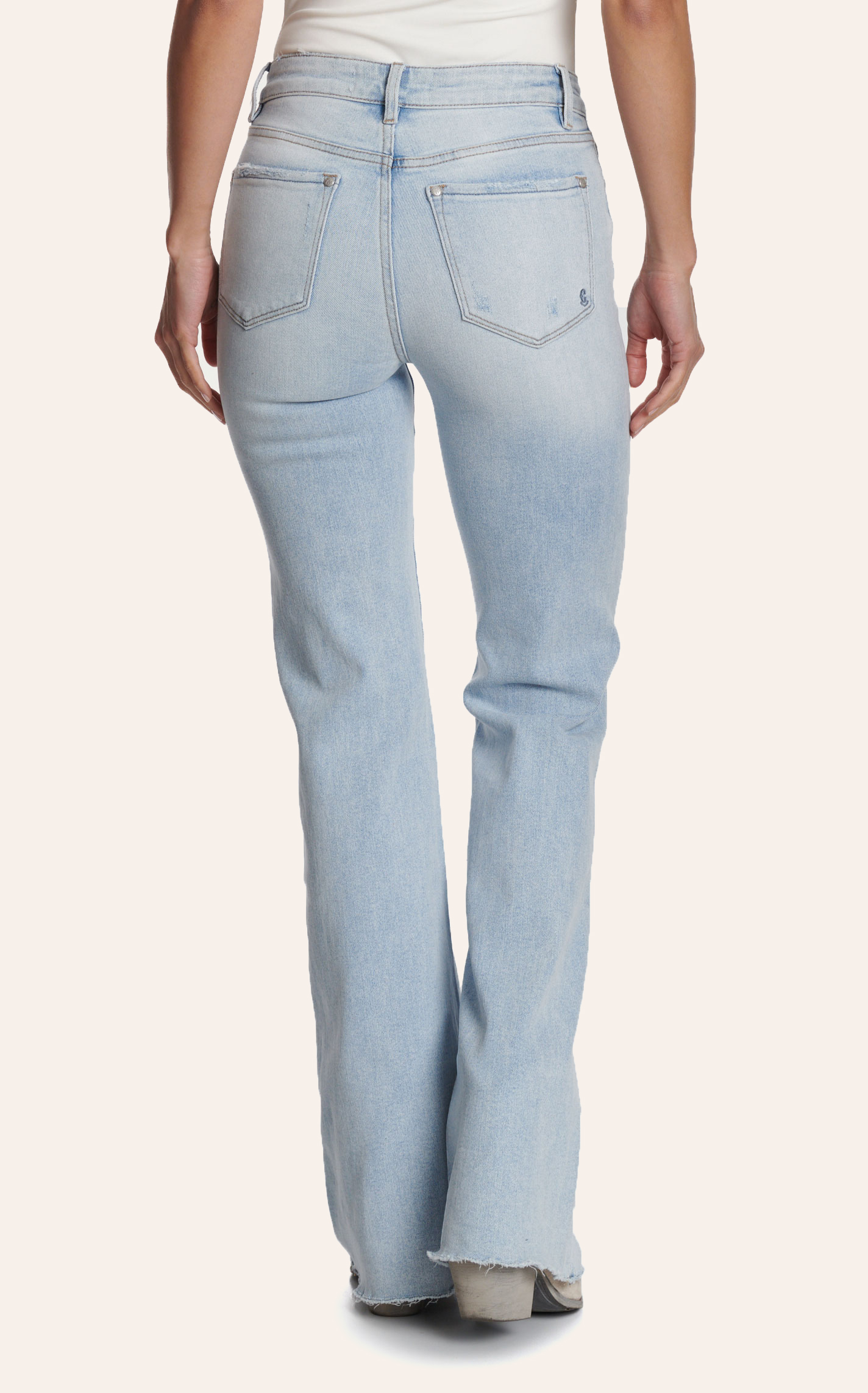 Rockin’ C Women’s Light Wash Vintage Flare High Rise Jeans - Cavender’s
