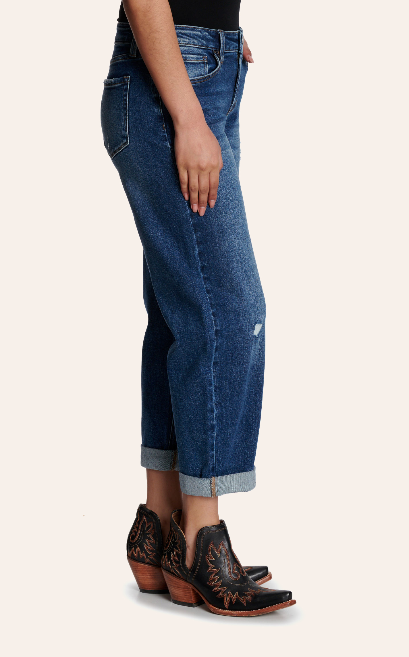 Lovervet Women's Medium Wash Cropped & Cuffed Wide Leg Jeans | Cavender's